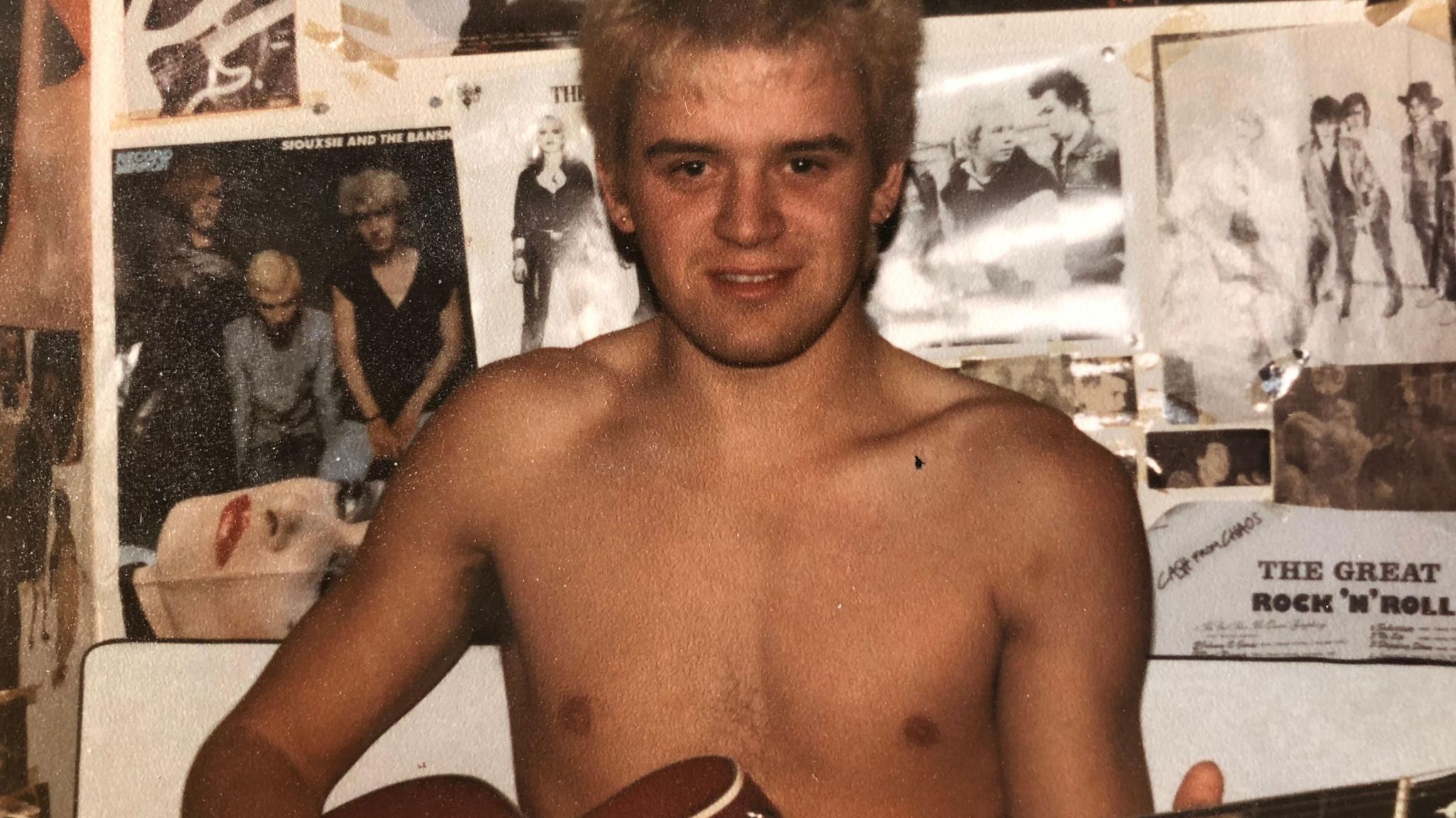 Victims 'vindicated' after blood scandal report - BBC News