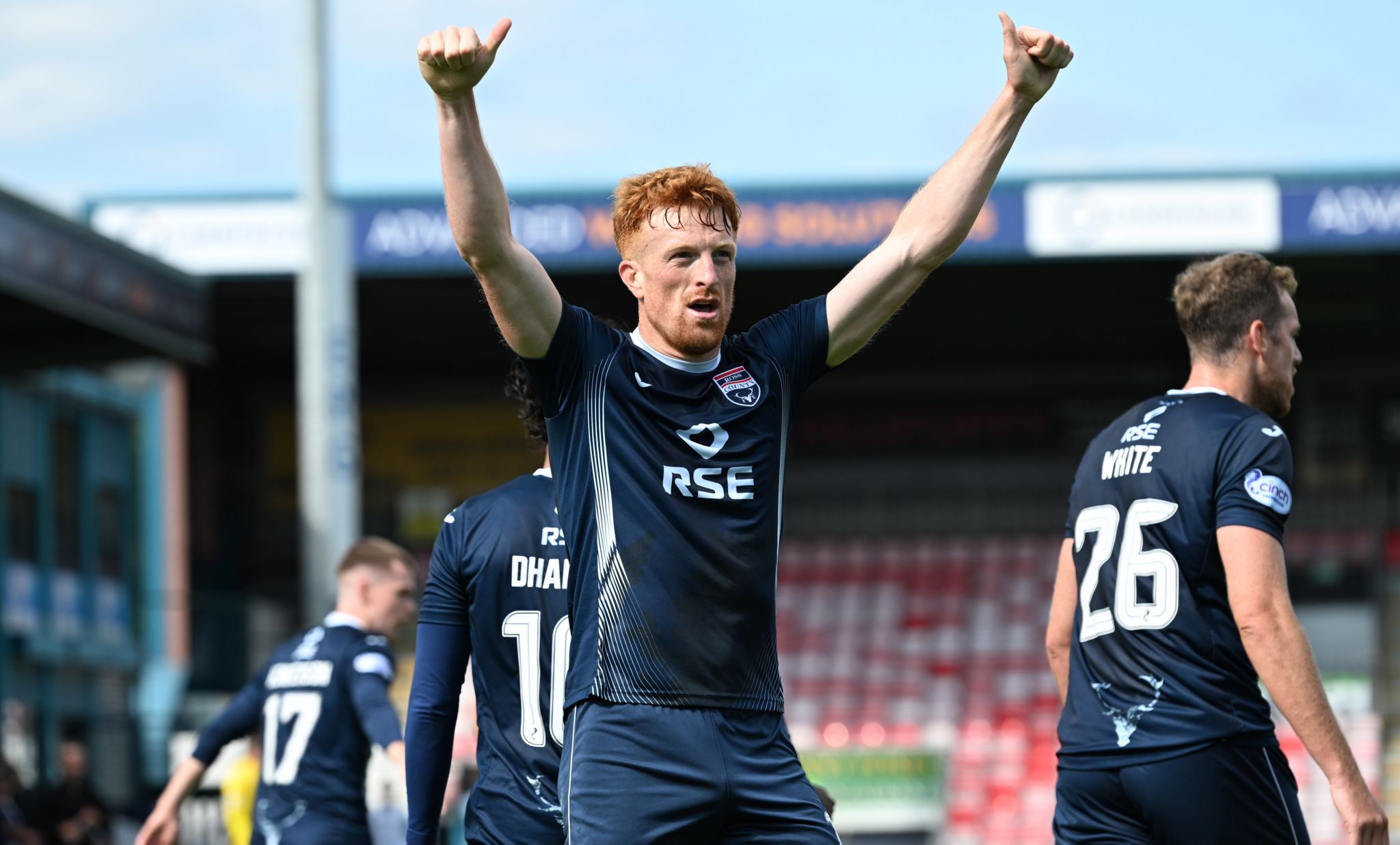 County go top of group with comeback win over Morton - BBC Sport