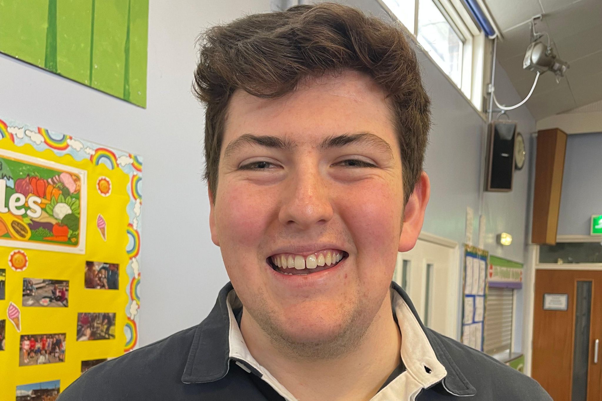 Menna Williams yw enillydd Tlws John a Ceridwen Hughes - BBC Cymru Fyw