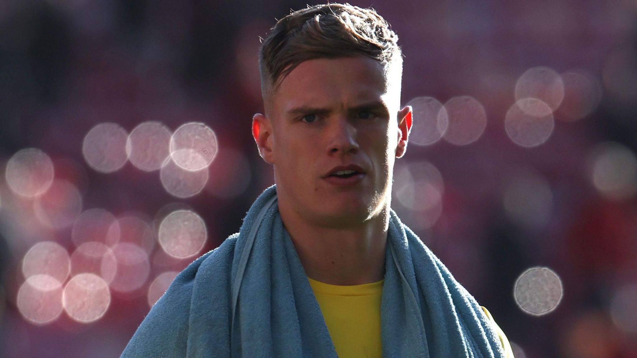 Fulham goalkeeper George Wickens signs for Lincoln City - BBC Sport