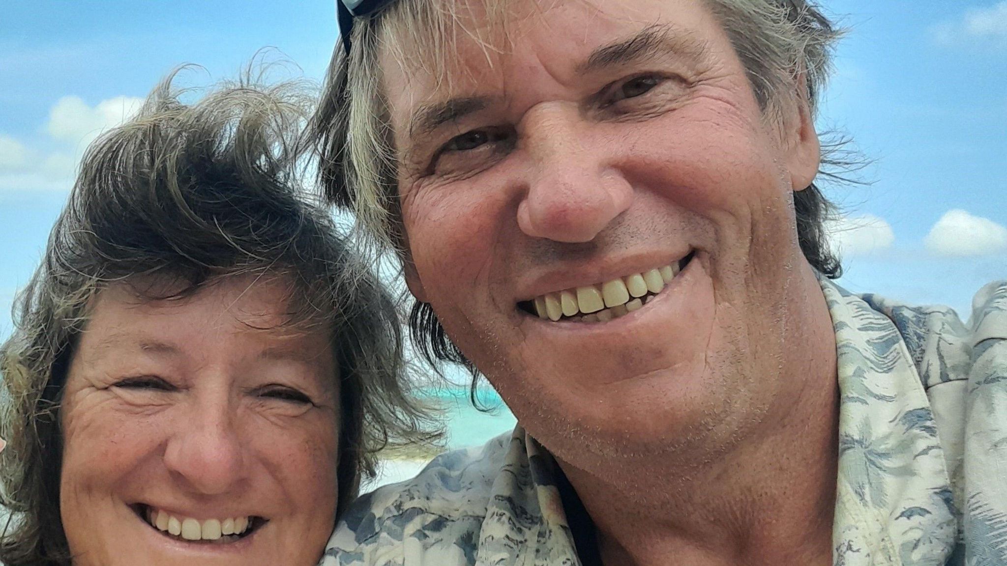 Lightning strikes boat in Bahamas leaving Suffolk couple stranded - BBC ...