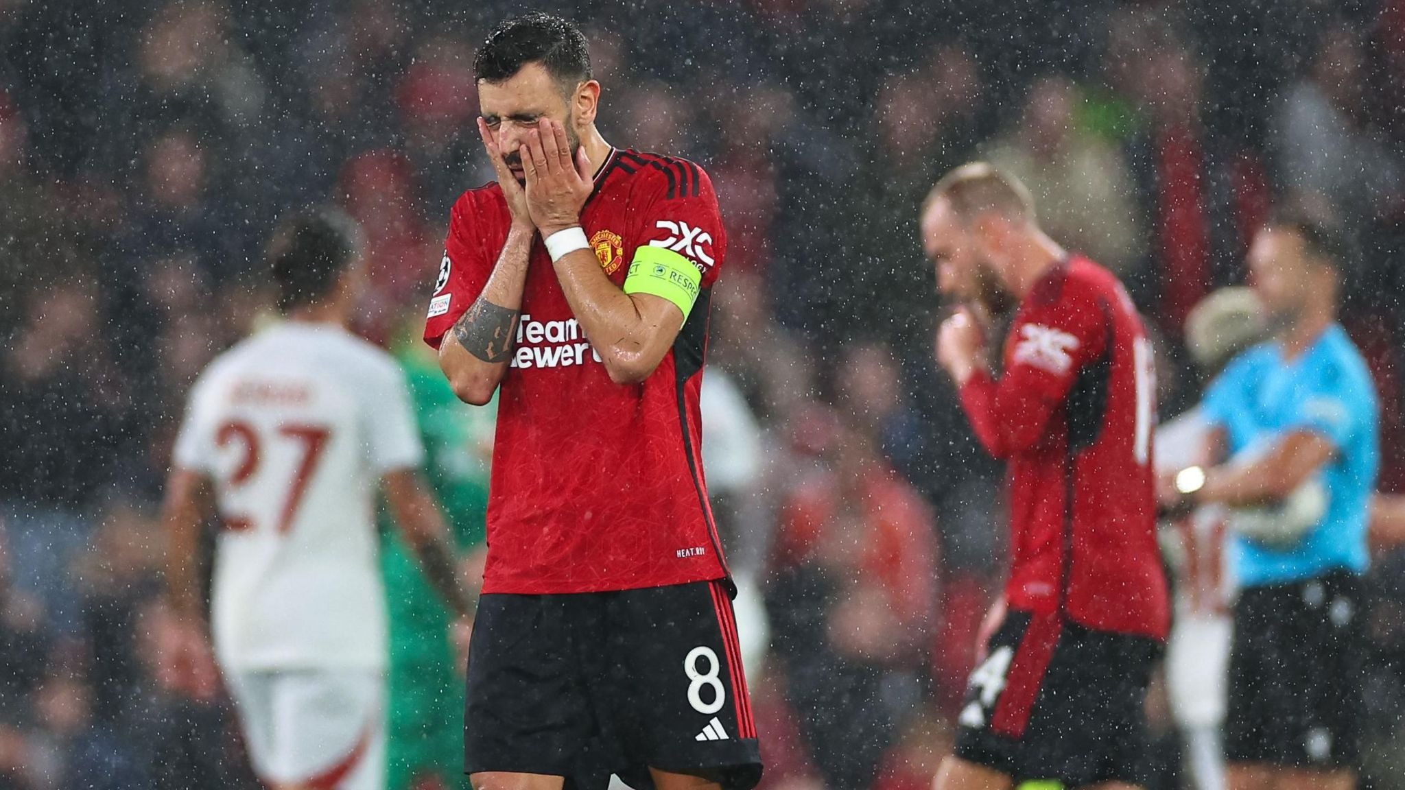 Manchester United: 'A completely disjointed team with a lack of ...