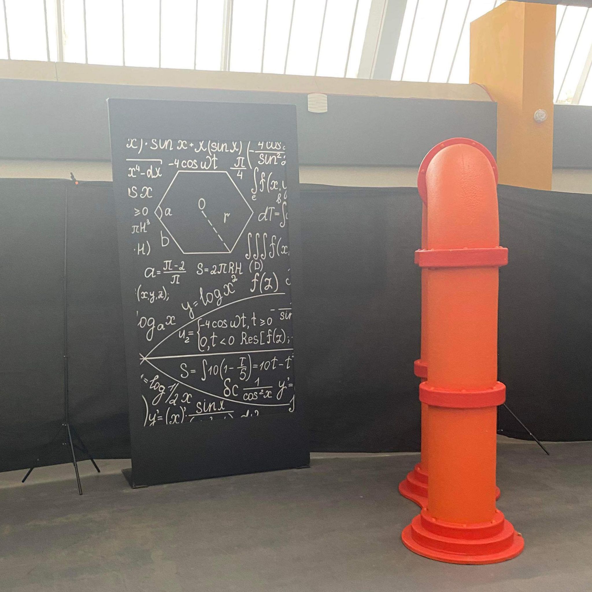 'Angry families turned up to find me dressed as Willy Wonka' - BBC News