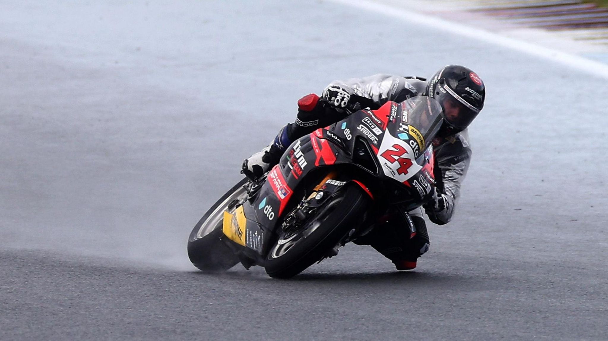 World Superbikes: Spinelli wins chaotic Assen opener on debut - BBC Sport