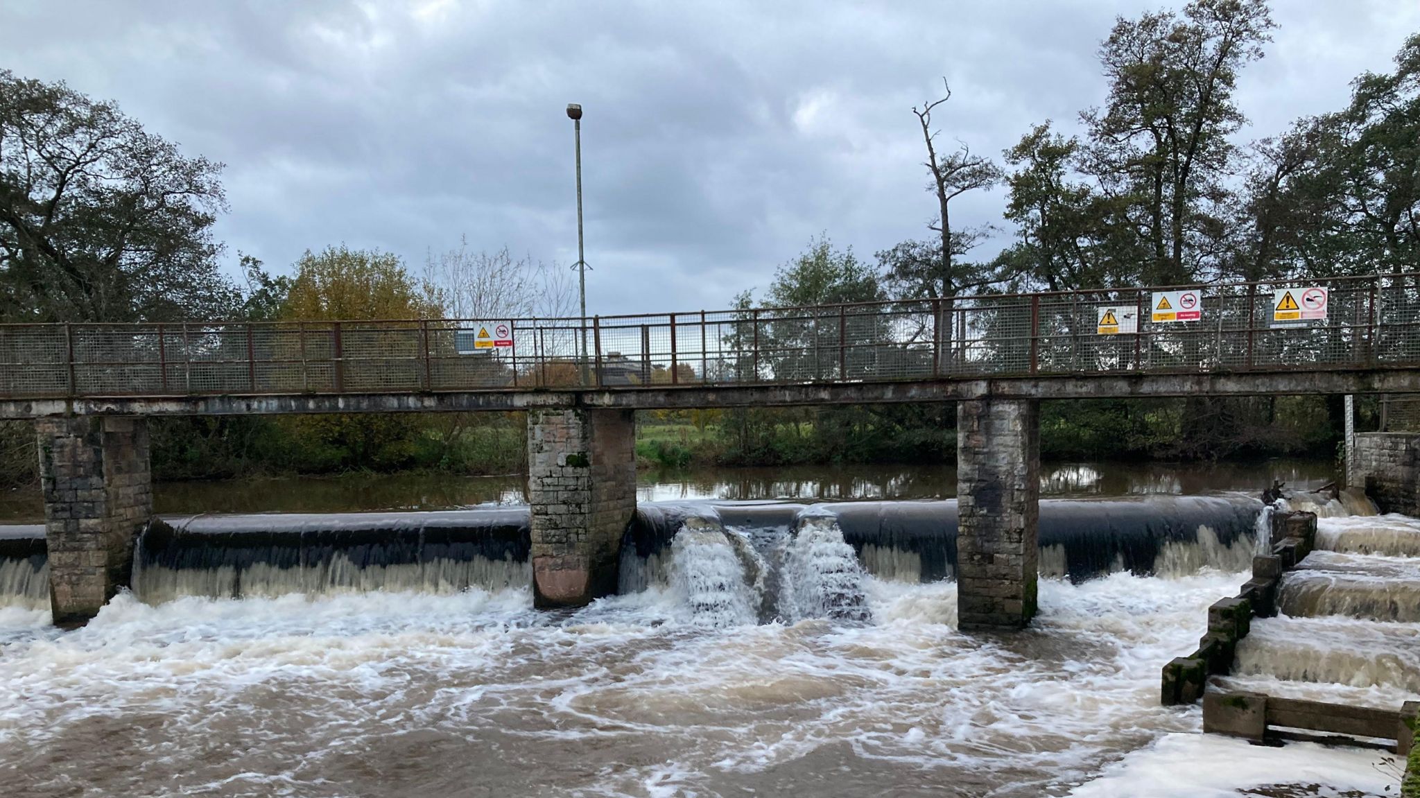 Taunton flood defence works are delayed until 2024 - BBC News