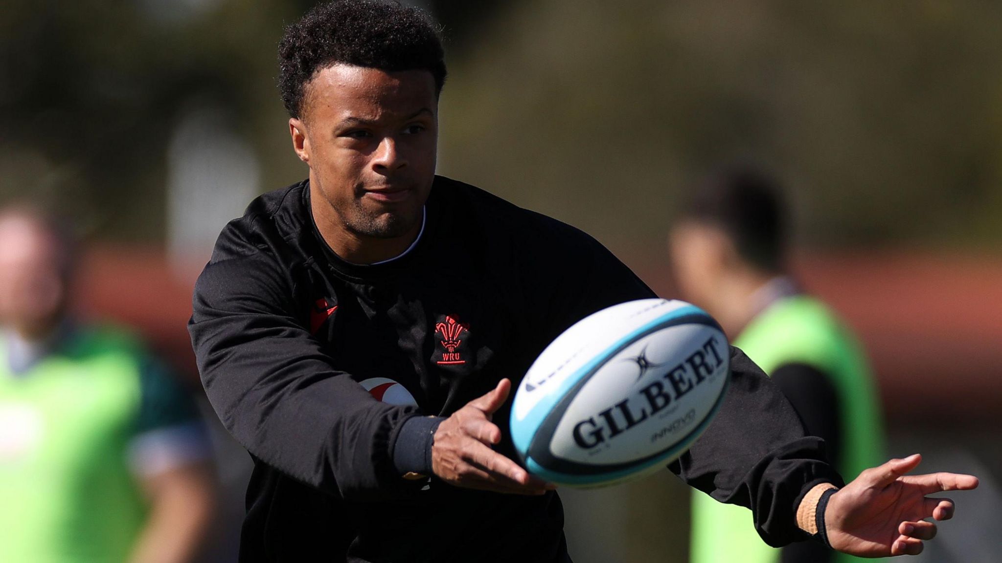 Queensland Reds v Wales: Warren Gatland looks for ray of hope - BBC Sport