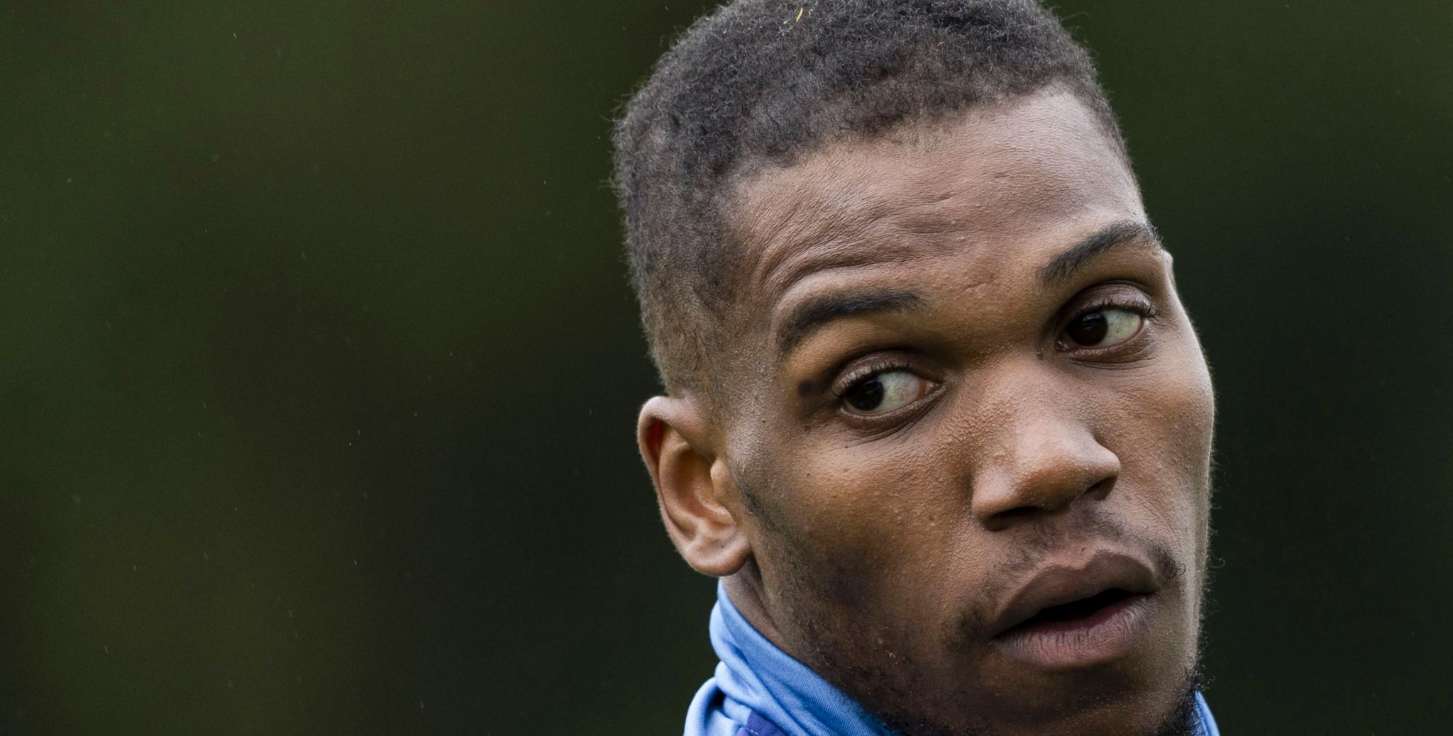 New Rangers signing Dujon Sterling 'prioritises defending' - BBC Sport