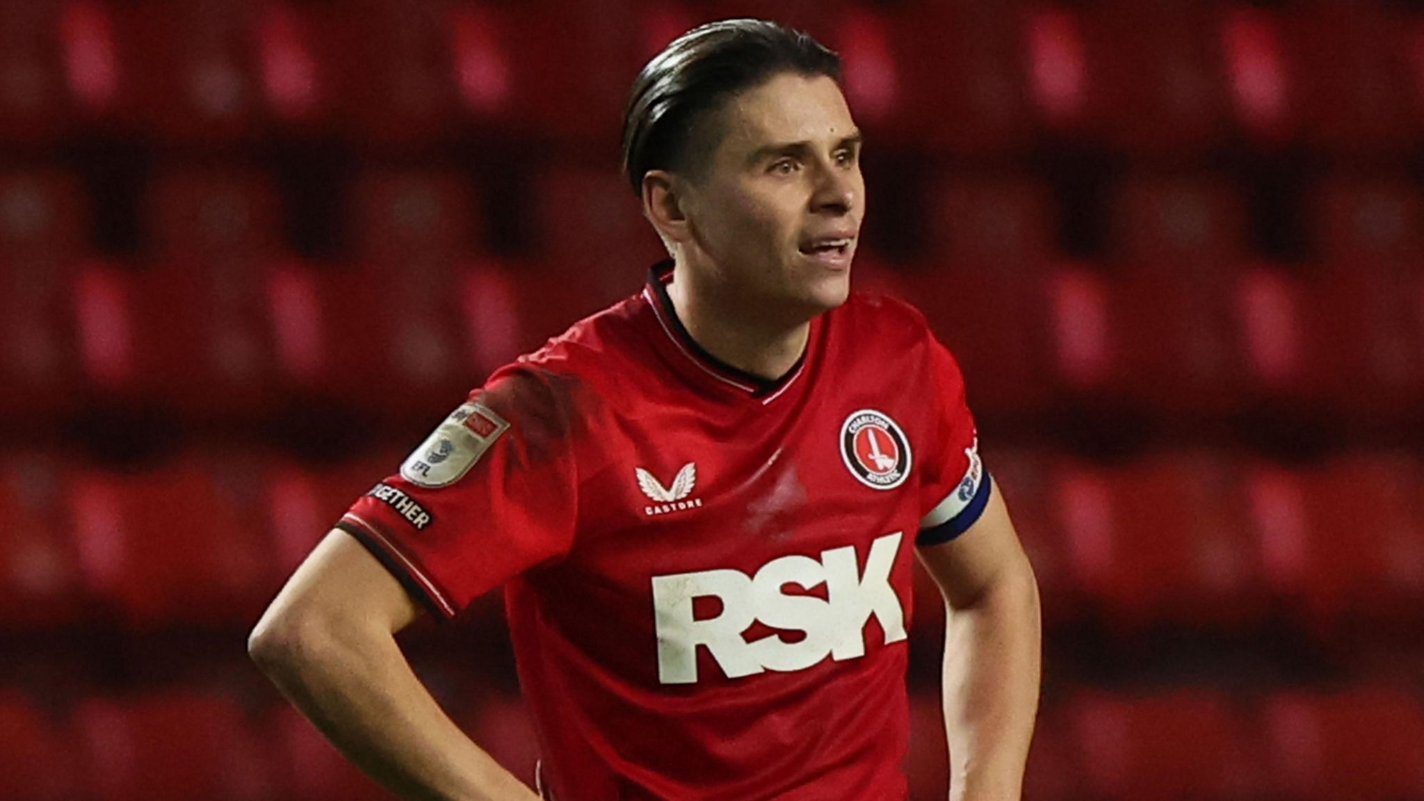 George Dobson: Charlton Athletic captain to move to Hungary - BBC Sport