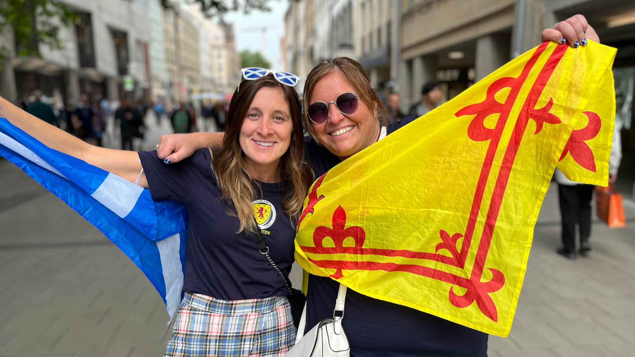 Scotland fans in Munich await 26-year shot at glory - BBC News
