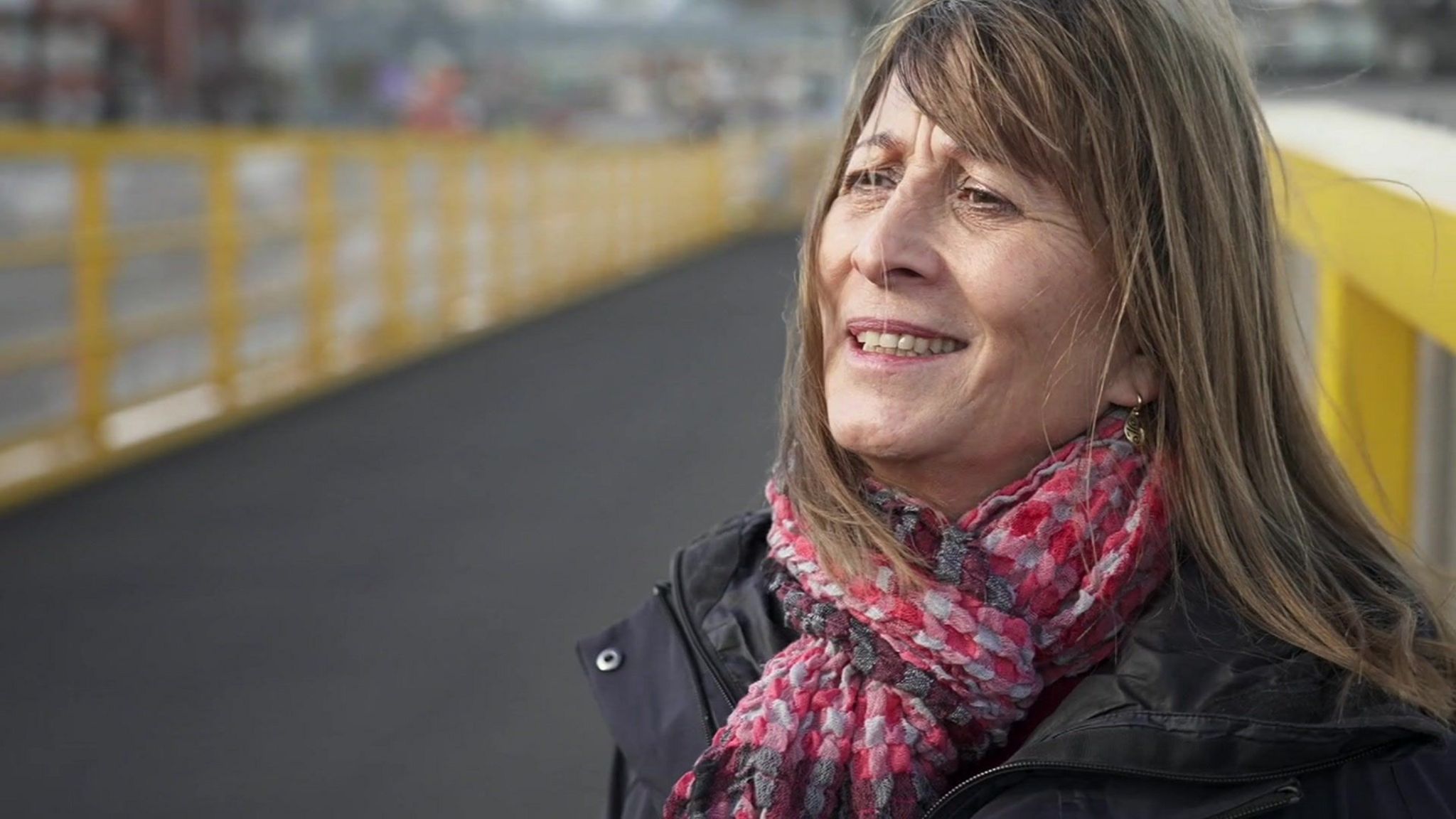 London transport: First look inside £2.2bn Silvertown Tunnel - BBC News