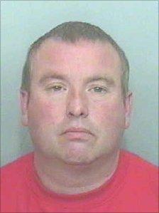 Hertfordshire man jailed for Essex footpath rape attack - BBC News