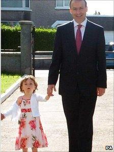 Irish foreign minister Micheal Martin's daughter dies - BBC News