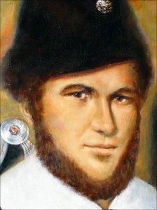 Queen Victoria's first piper honoured - BBC News