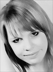 Cara Readle's moody teenager role in Baker Boys - BBC News