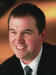 Pensions: Turning your small pension into cash - BBC News