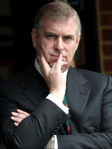 Prince Andrew: Hague joins defence of UK trade envoy - BBC News