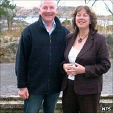 Troubled times on idyllic island of Canna - BBC News