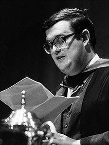 Paedophile Derek Slade worked at schools in Africa and India - BBC News