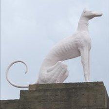 Wrexham makeover for Acton's 'four dogs' gate landmark - BBC News
