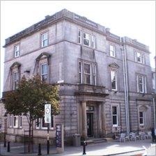 Hunt continues for buyer for Castle Inns group - BBC News
