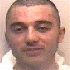 Kevan Thakrar trial: Killer 'sorry' for guards attack - BBC News