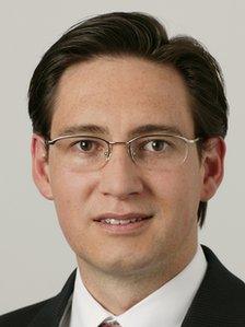 How to judge if changing countries will pay - BBC News