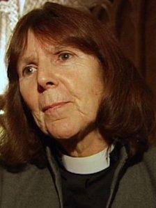 Clergy told by Diocese of Bristol to 'review safety' - BBC News