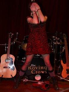 Stephen Morris reviews The Roving Crows - BBC News