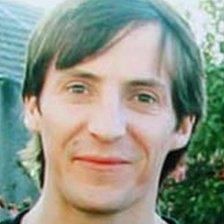 Campaigners march in Greenock to highlight knife crime - BBC News