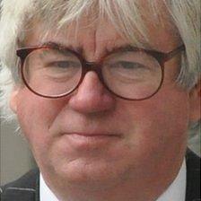 Guernsey-UK relationship reviewed - BBC News