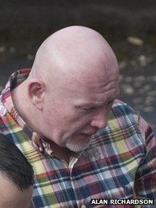 Ex-soldier who attacked mother in Dundee home is jailed - BBC News