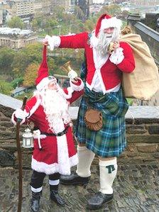 Edinburgh's Christmas celebrations go 3D - BBC News