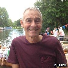 Hugh Roberts appointed as Durrell interim boss - BBC News