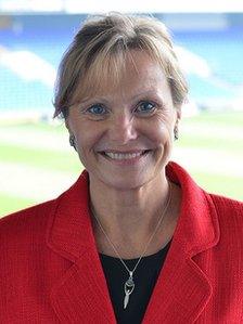 GCSE results will "take a while" to improve in Suffolk - BBC News