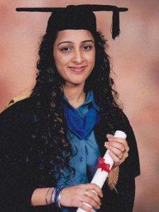 Denham 'crash for cash' men jailed for Baljinder Gill death - BBC News