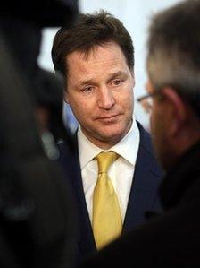 Clegg extends city deal to 20 more English zones - BBC News