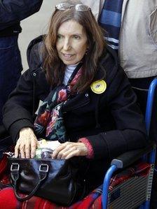 Anfield service honours the 96 Hillsborough victims - BBC News