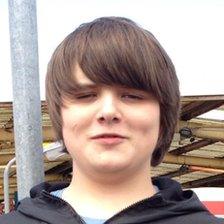 Police trace missing Dundee schoolboy Reece Hunt - BBC News