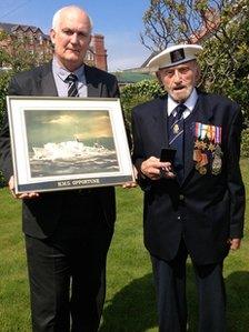 Arctic Convoy: Call to award Russian medal to veterans - BBC News