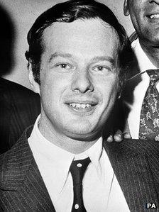 'Underrated' fifth Beatle becomes comic book and film star - BBC News
