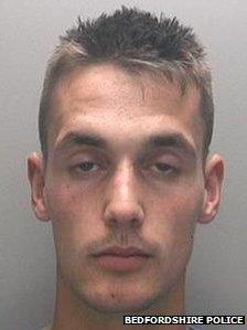 Gang jailed for £400K JCB ram-raid spree - BBC News