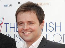 TV star Declan Donnelly misses England World Cup goal - BBC News