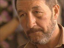 Cleared Briton Bill Shaw released from prison - BBC News