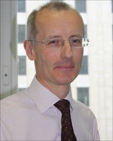 University of Gloucestershire appoints vice-chancellor - BBC News