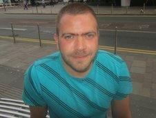 Unemployment falls: Your views on the jobs market - BBC News