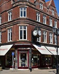 Rotherham's historic shops restored in regeneration bid - BBC News