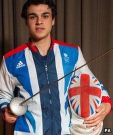 Rosowsky 'speechless' over making Olympic fencing team - BBC News