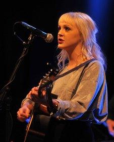 Laura Marling names fourth album Once I Was An Eagle - BBC News
