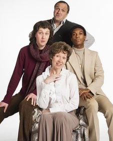 Rising Damp to return on stage with UK tour - BBC News