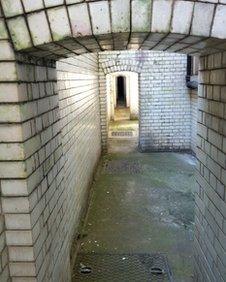 The secret world of the Old Bailey - BBC News